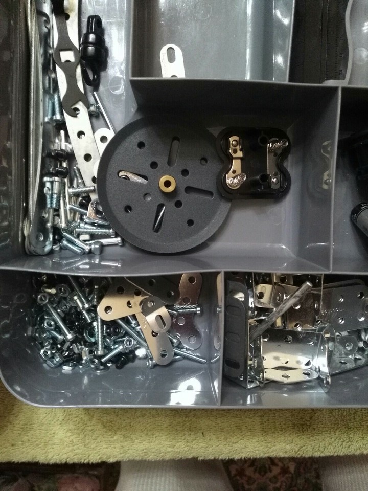 Meccano Erector Set LOT Motor Rubber Tires Parts Battery Power Extra ...