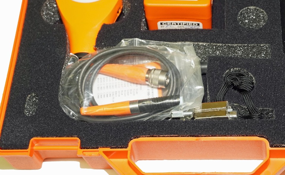 ELCOMETER 456 Coating Thickness Gauge Kit w Straight and PINIP Probes ...