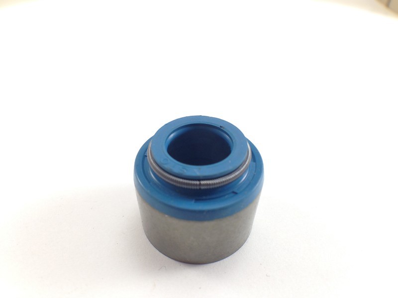 FKM Valve Seals 11/32" X .530" - "THIN WALL" - SBC BBC SBF - Set of 16 ...