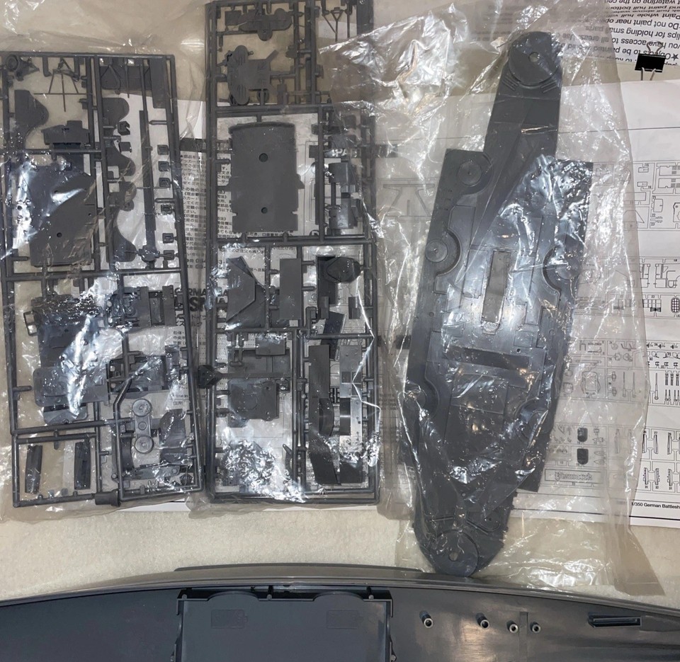 Tamiya 78013 German Battleship Bismarck 1/350 Model Kit New Open Box ...