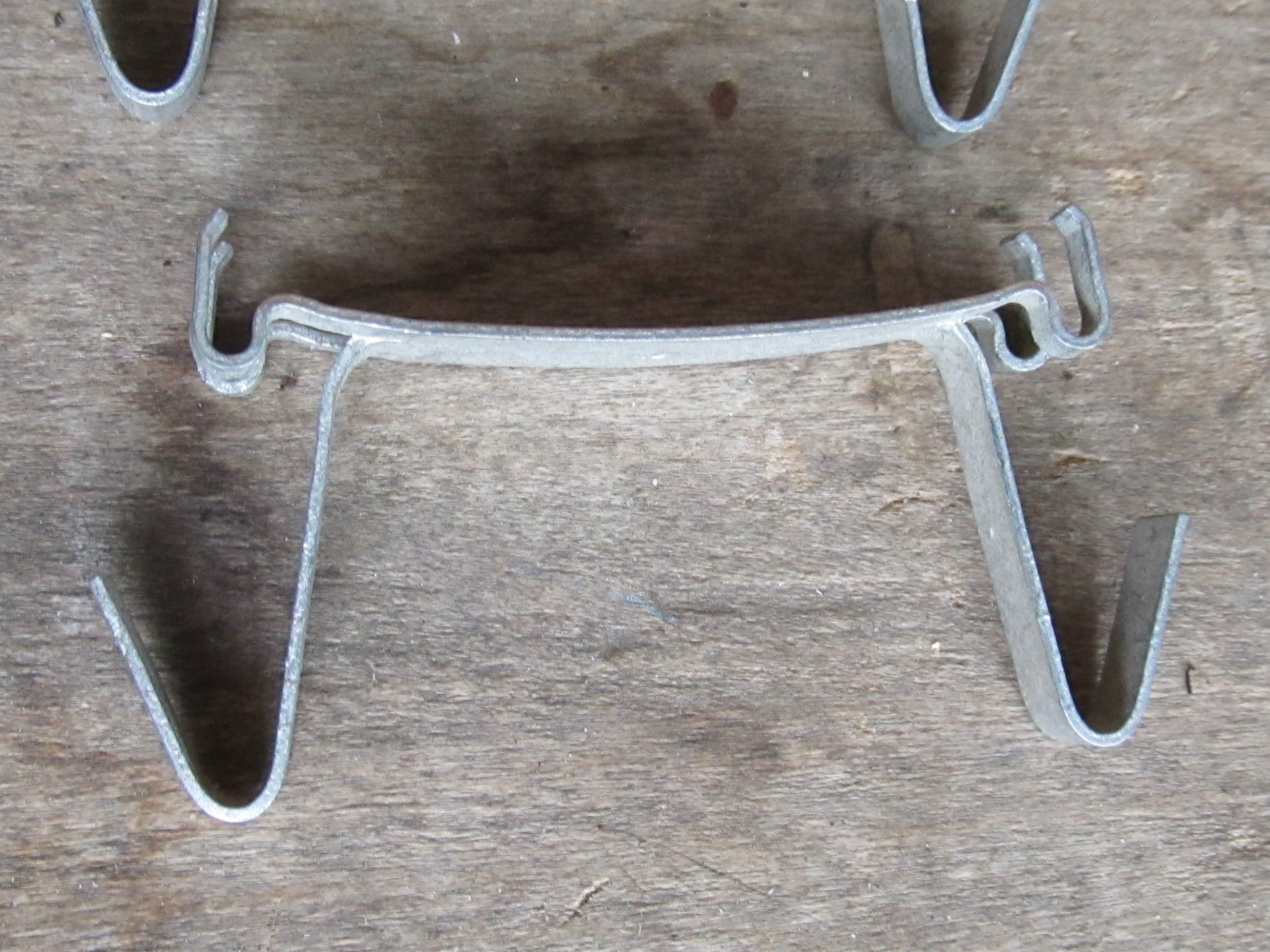 NOS Ford Disc Brake Anti rattle Clips D9AZ-2C098-A 1970's 1980's 1990's ...