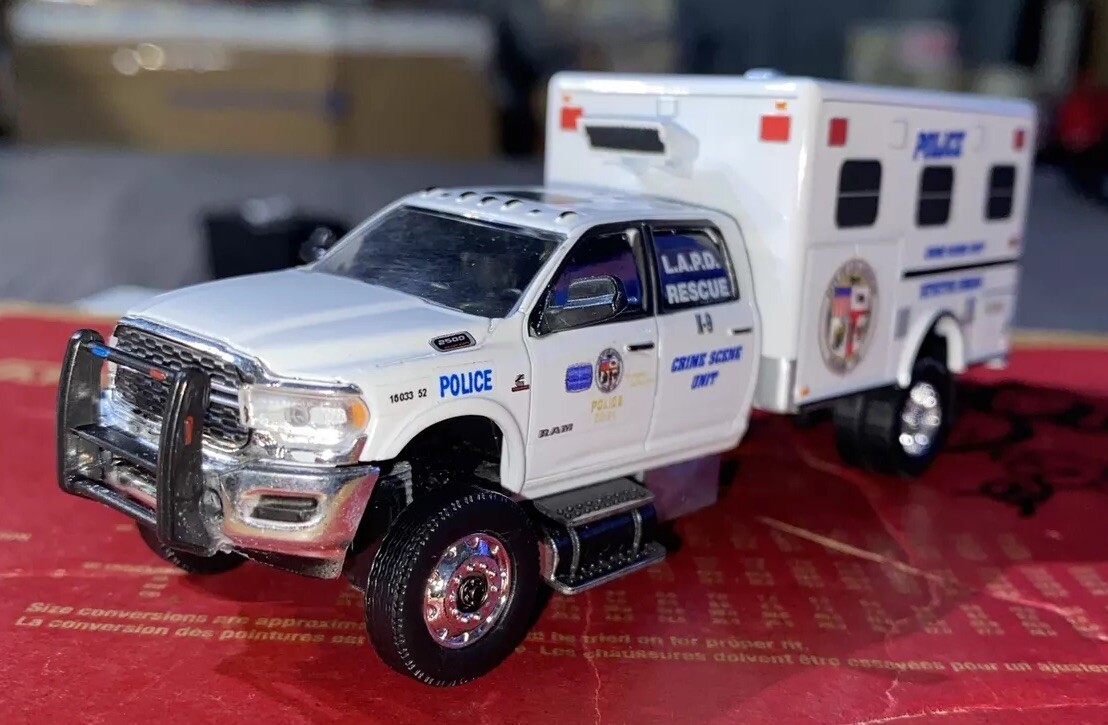 Kitbash 1/64 1-1 Custom WALK IN RESCUE Los Angeles Police Department ...