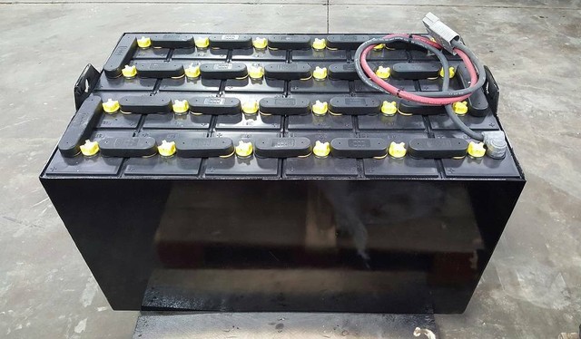 36 Volt Fully Refurbished Forklift Battery 18-85-27 With Core Credit | eBay