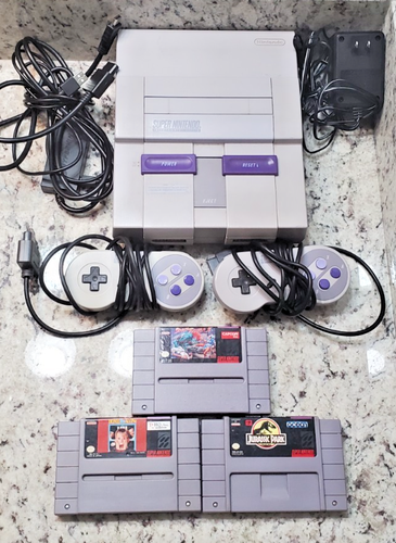 Super Nintendo Entertainment System Bundle - SNES 3 Games & 2 ...