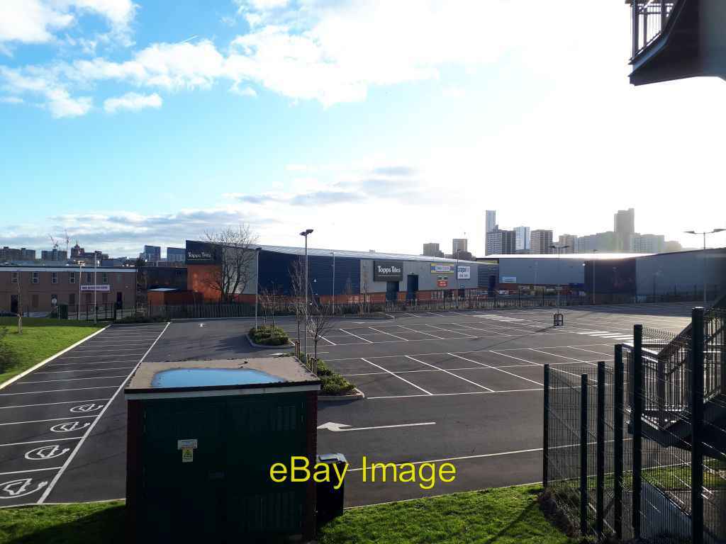 Photo 6x4 Dixons Trinity Chapeltown Academy, Barrack Road (3) - car ...