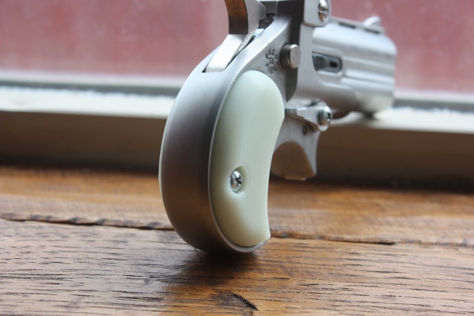 Custom derringer grips Cobra Bearman replacement smooth 32 22 22m ...