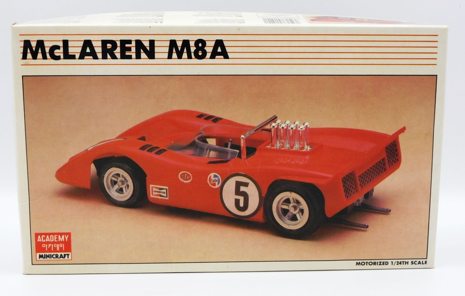 Academy Minicraft McLaren M8A Motorized Model Car Kit 1:24 Ref. CA003 ...