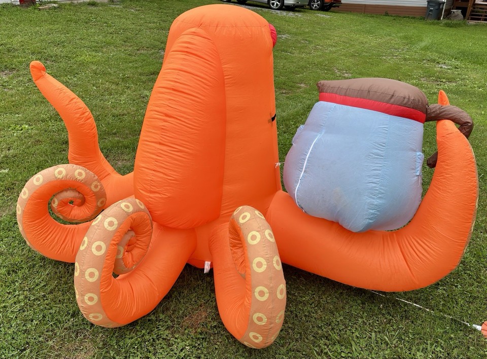 Disney Gemmy Finding Nemo Hank & Dory Christmas Inflatable; Used; In ...