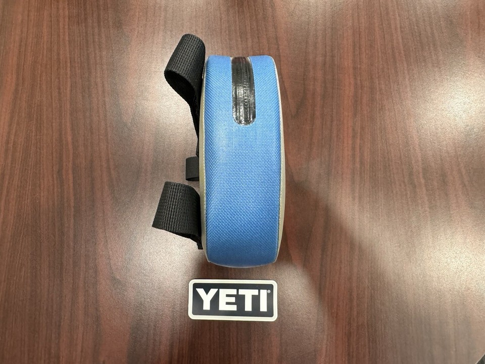 YETI Original FIRST GEN Zipper Sidekick Pouch - Fog Gray / Tahoe Blue ...