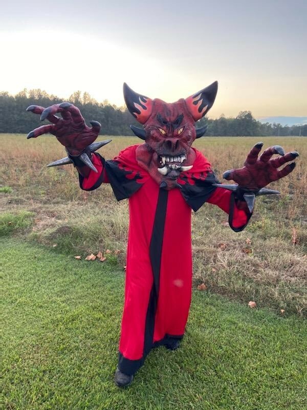 Dark Diablo Creature Reacher Halloween Costume. - Gem