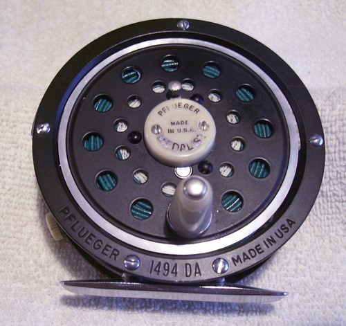 V NICE VINTAGE PFLUEGER MEDALIST 1494 DA FLY REEL 12/3/22 WITH BOX | eBay
