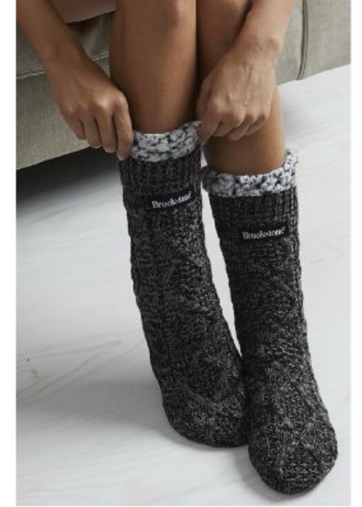 Brookstone Women's Cable Knit Cozy Slipper Socks/ Grippers Black Size 4 ...