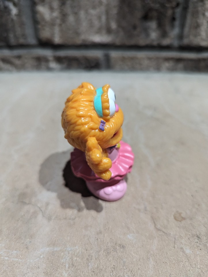 Sesame Street Workshop Zoe PVC Figure Hasbro 2010 RARE HTF | eBay