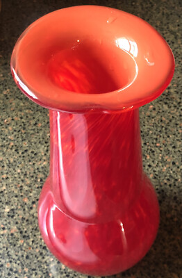Vibrant Pretty Red blown Marbled glass vase Made By David Utz Wheaton ...