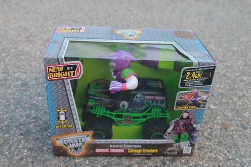 NEW BRIGHT R/C Monster Jam GRAVE DIGGER 1:24 Scale CARNAGE CREATURE 2.4 ...