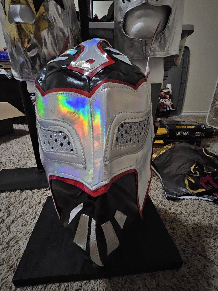 Sin Cara Med Masken Av