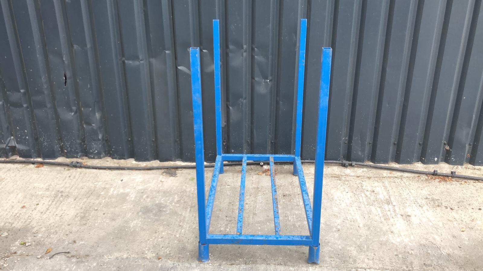 Steel Stillage Heavy Duty Stackable Metal Post Pallet (Brentwood Branch ...
