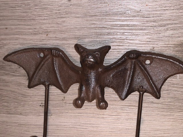 Vampire Bat Wall Hook Cast Iron Flying Bat Gothic Coat Rack / Key Hook ...