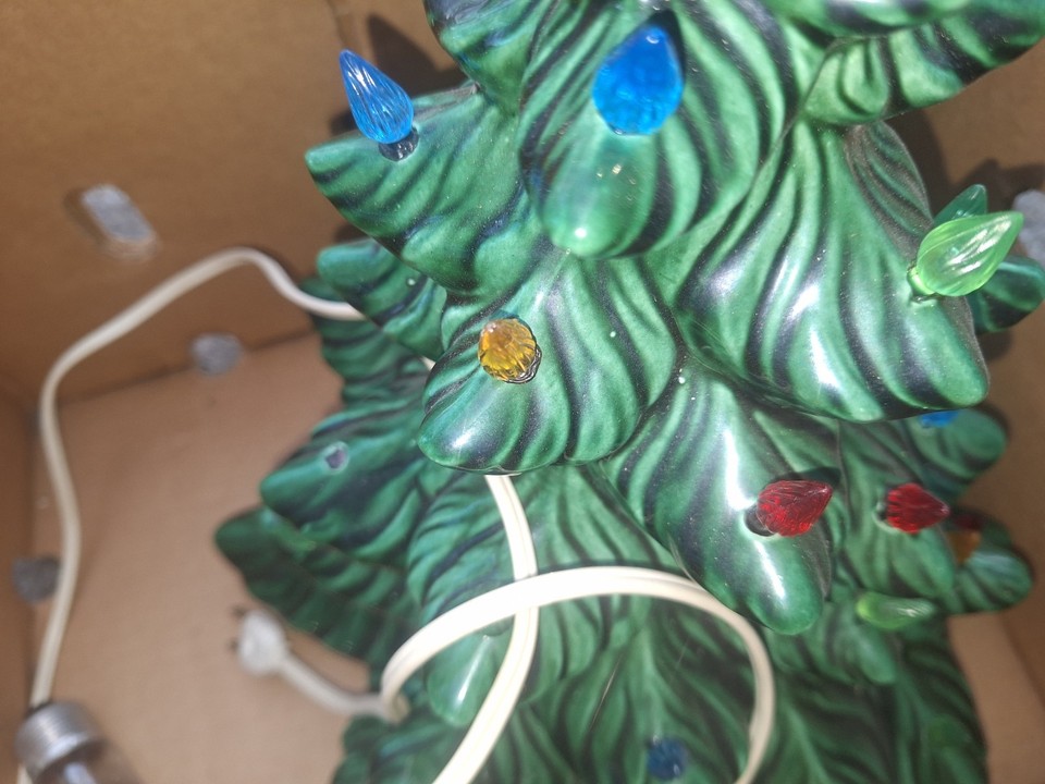 Atlantic Mold VTG Ceramic Christmas Tree 17" With Musical Red Base S | eBay