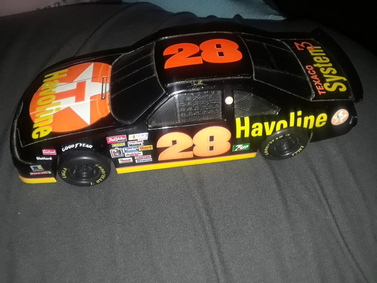 Racing Champions NASCAR #28 Ernie Irvan Havoline Diecast Stock Bank 1: ...