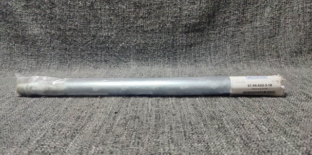 Motortech 07.99.022-3-18 Magnetic Spark Plug Socket 7/8" He/2" Drive 18 ...