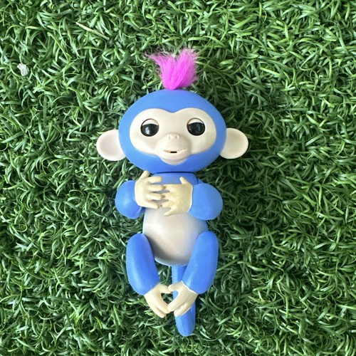 WowWee Fingerlings Interactive Baby Monkey Toy Ava Blue w Purple Hair ...