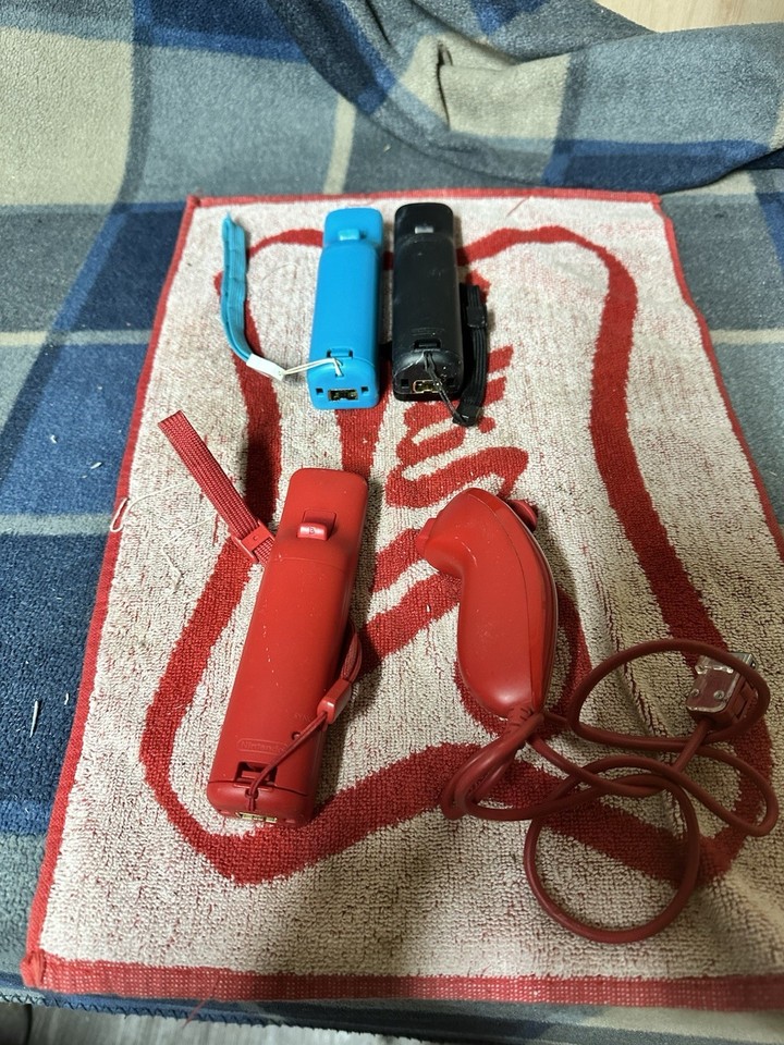 Wii Controllers Mixed Colours 1 Nunchuck | eBay UK