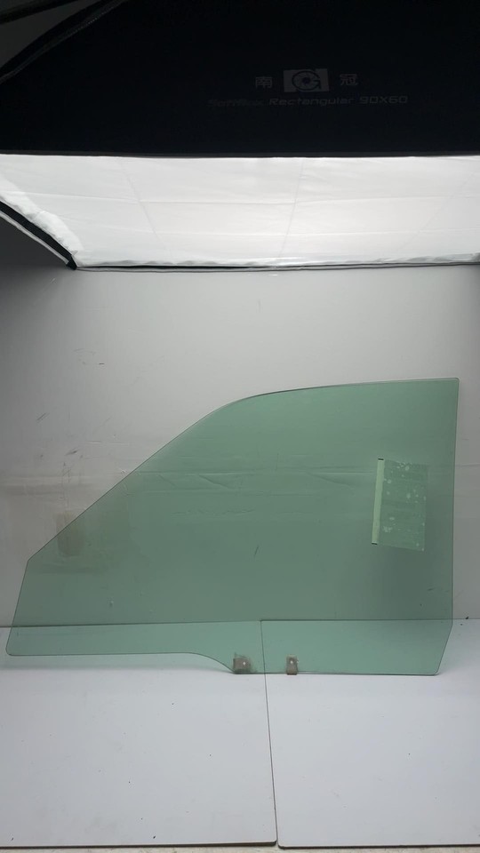 99 00 01 02 03 04 CHEVY GEO TRACKER Front Door Glass/window Chevrolet ...