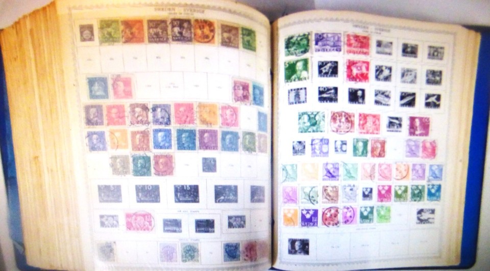 1953 & 1954 MASTER GLOBAL STAMP ALBUM Minkus Stamp Collection Lot of ...