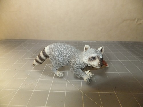 Schleich Ringtail Raccoon Retired Animal Figurine D-73527 | eBay