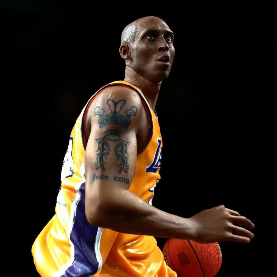 Basketball star NBA Kobe 1/6 real head sculpture Black Mamba Man Forest ...