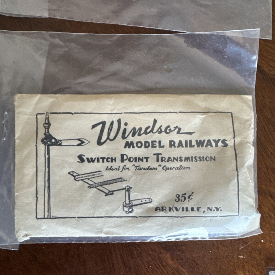 RUN 8 HO SCALE LOCOMOTIVE Lot Of 30 Items Random Packs Of Train Stuff ...