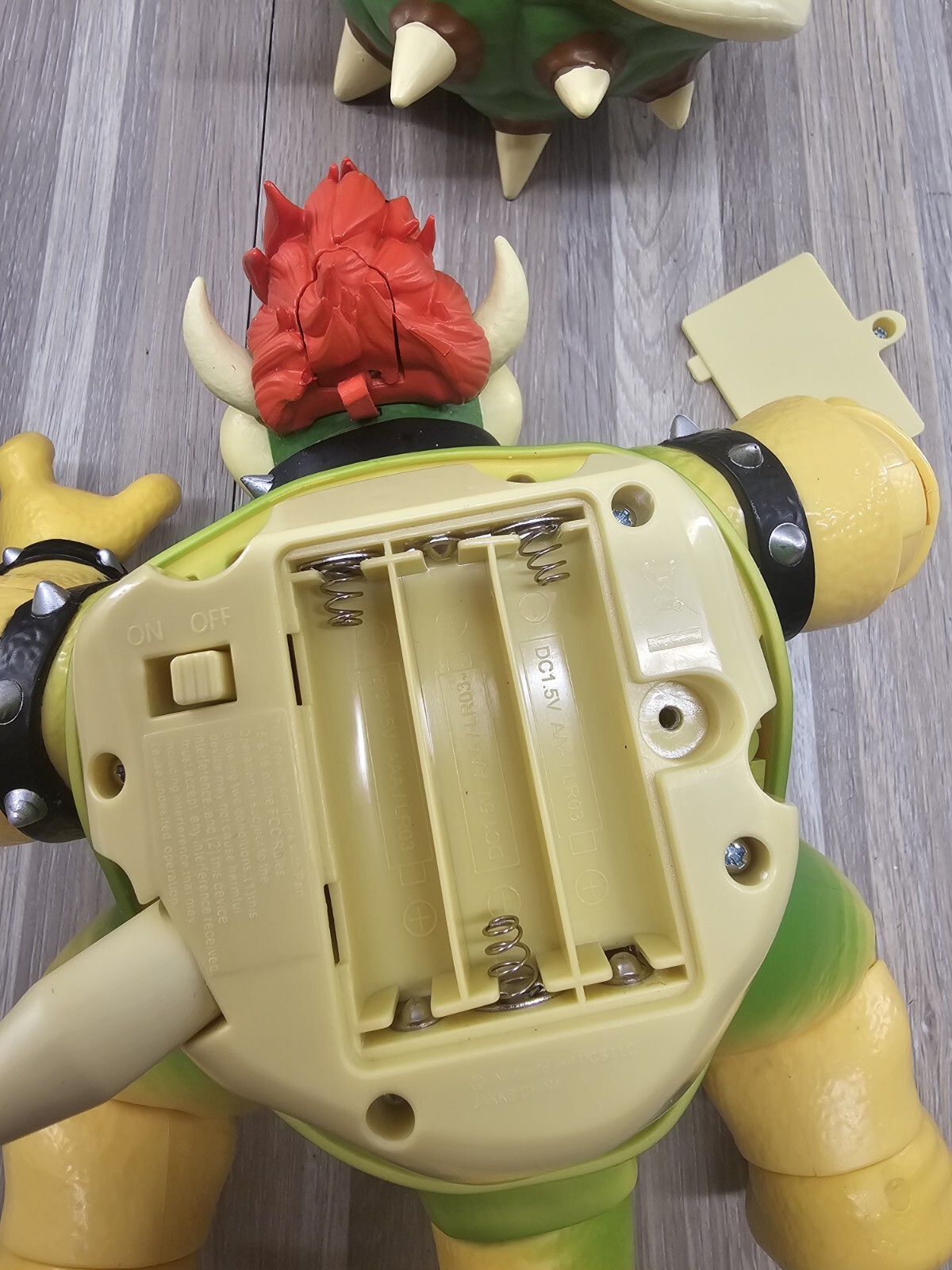 Super Mario Bros. Movie 7 Inch Bowser Action Figure w/Fire Red Light In ...