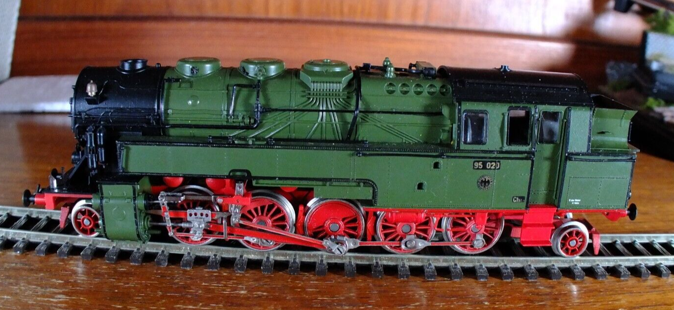 Liliput 9501 HO gauge DR BR 95 / Prussian T20 steam loco in green ...