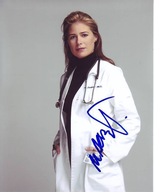 Maura Tierney Signed Autographed 8x10 ER Abby Lockhart Photograph | eBay