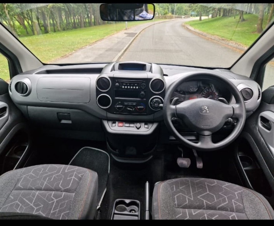 Peugeot Partner Horizon Rs 1.6 Diesel Automatic WHEELCHAIR ACCESSIBLE ...