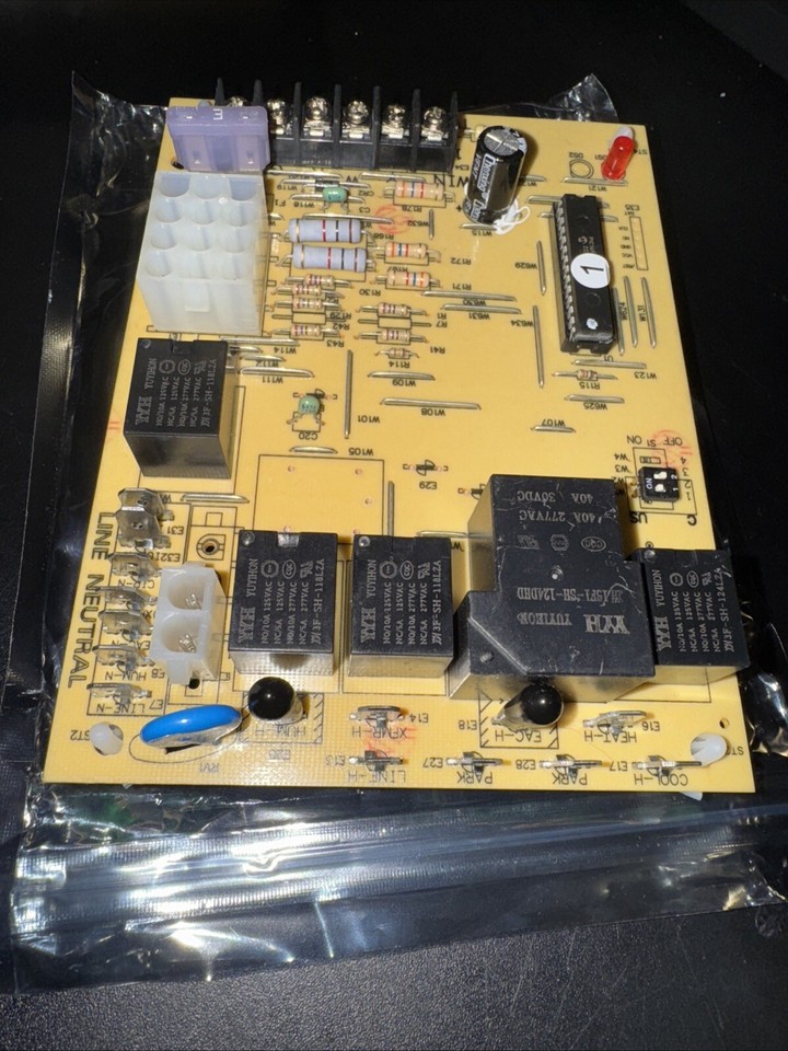Goodman Amana PCBBF112S 50A55-743 Furnace Control Circuit Board | eBay