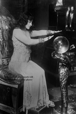Vintage Mystic Fortune Teller PHOTO Creepy Circus Scary Psychic Gypsy ...