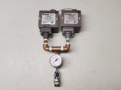 Barksdale Pressure Switch 10-250 psi with Amico 0-300 psi Gauge M-PRSW ...