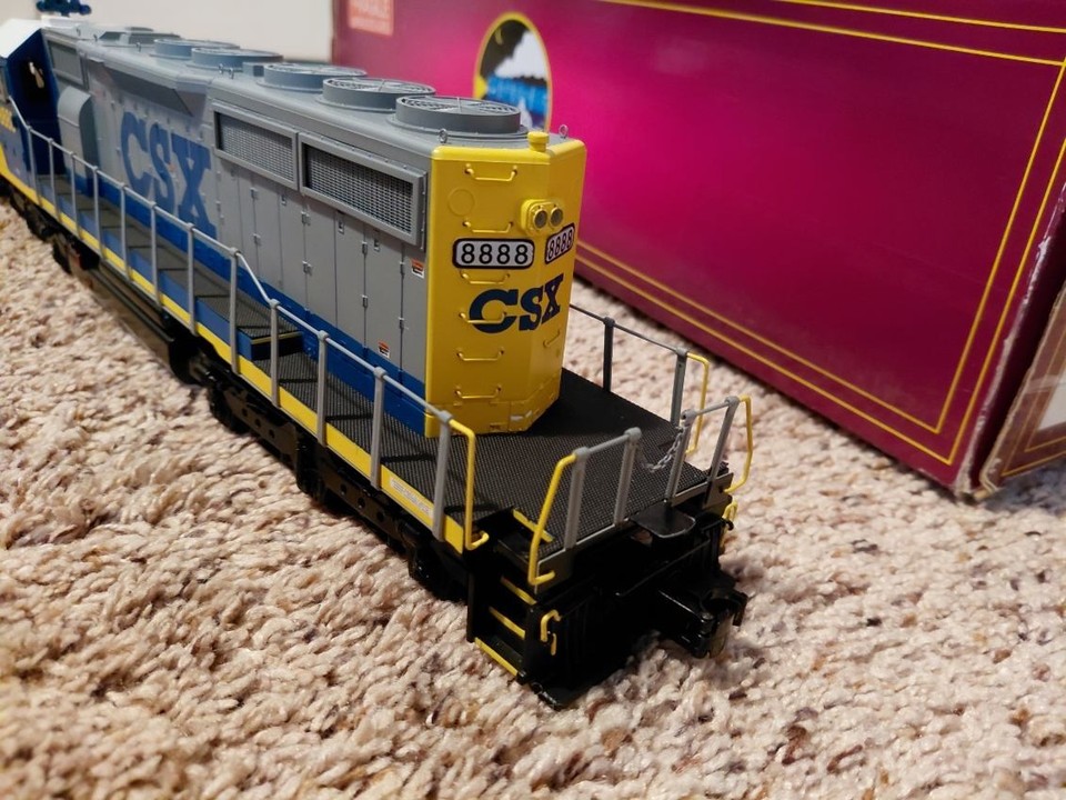 MTH PREMIER CSX 8888 Crazy 8s train sd40-2 | eBay
