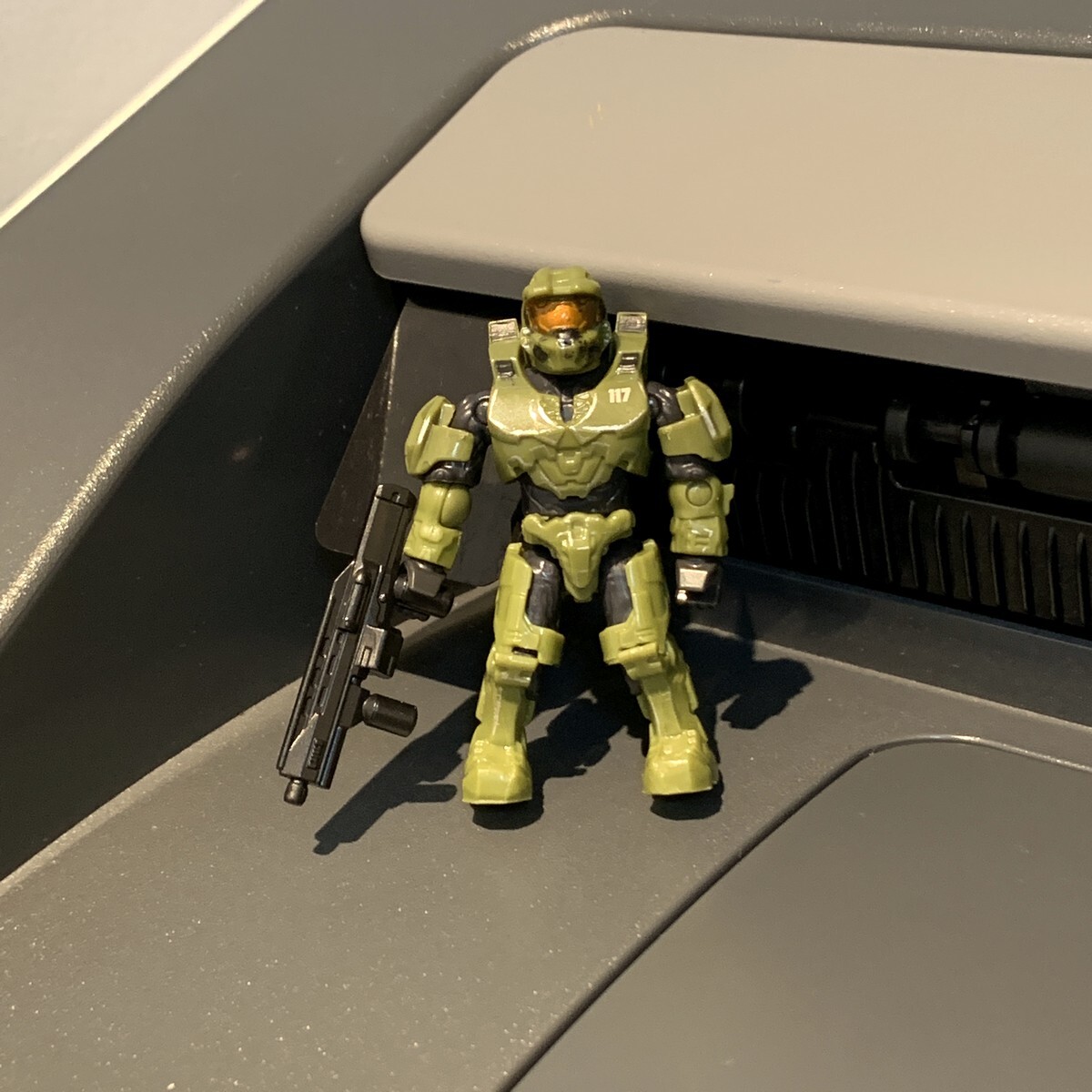 Master Chief Mega Bloks Construx Halo Infinite Pelican Inbound Figures ...