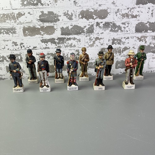 Civil War Soldiers, Grenadier Cream Sherry Decanters, Miniatures 1975 ...