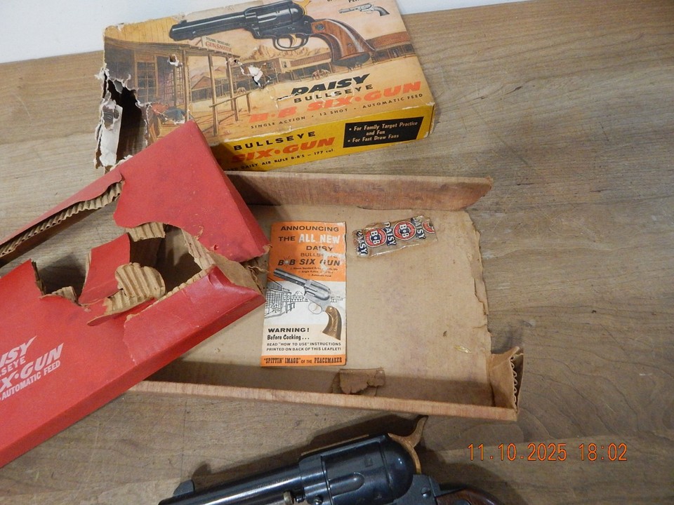 DAISY BULLSEYE BB SIX GUN NICE CONDITION | eBay