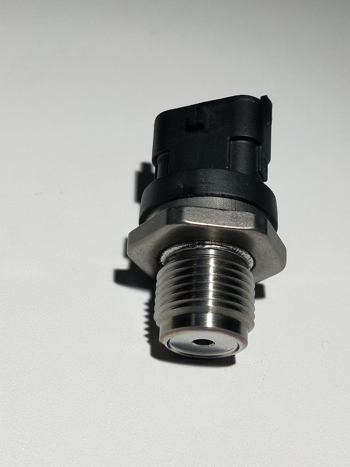 New Fuel Pressure Sensor 68247772AA For Ram 1500 2014-2018 Jeep ...