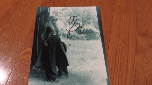 Lainey Wilson Autographed Hand Signed Photo 8.5x11 Country Yellowstone ...