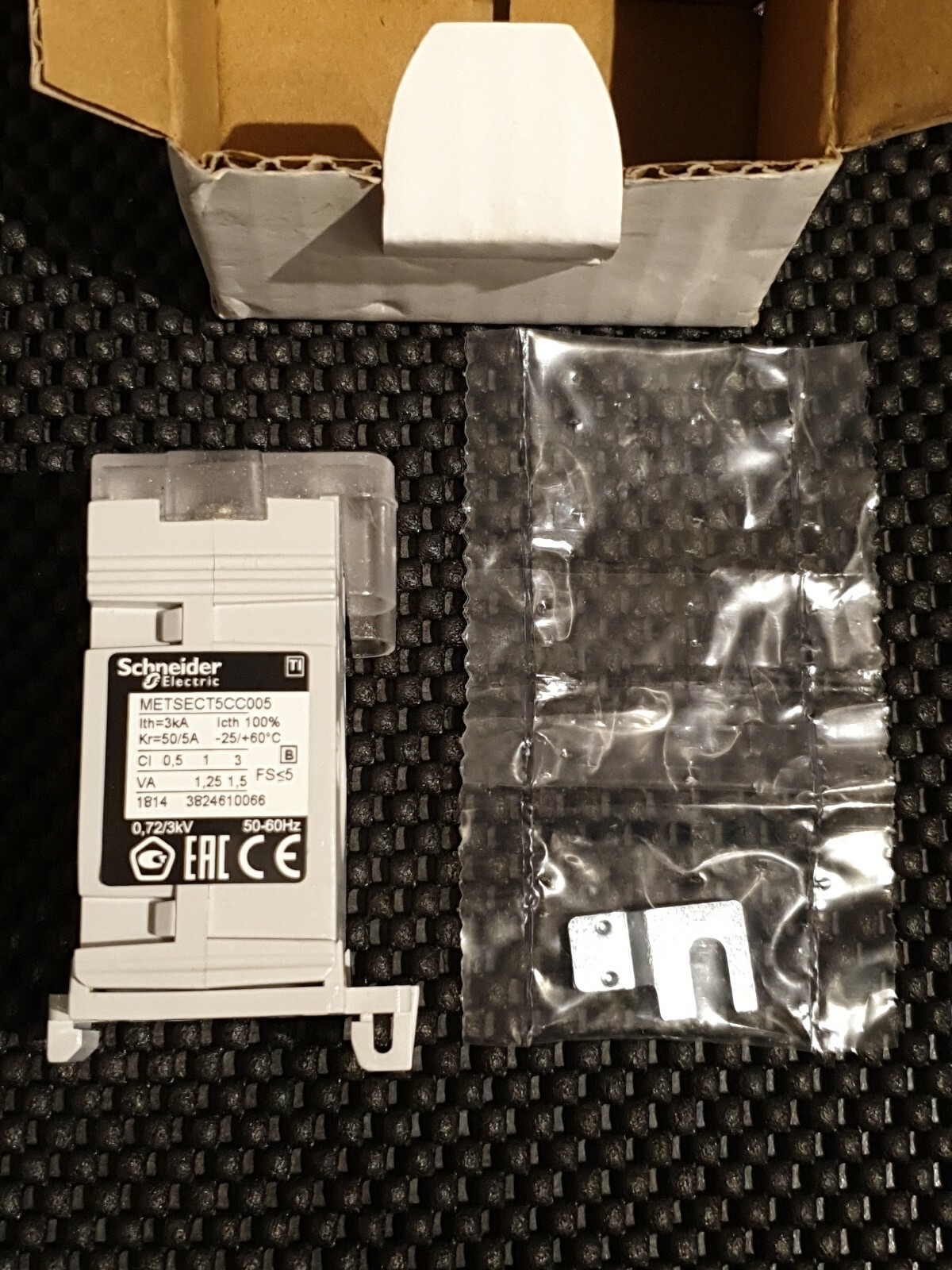 SCHNEIDER METSECT5CC005 CURRENT TRANSFORMER * NEW CONDITION * | eBay UK