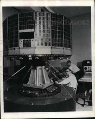 1960 Press Photo Astro-Electronic Products Division of RCA Princeton, N ...