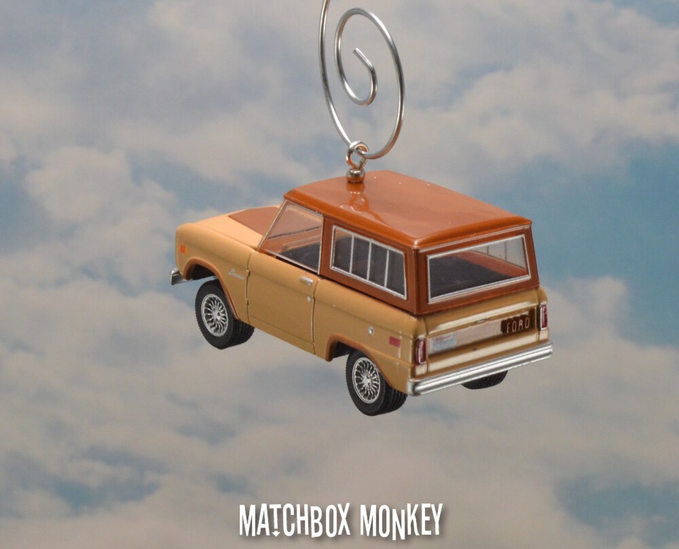 LOST TV Show Custom Christmas Ornament Locke's VW Beetle, Dahrma Jeep ...