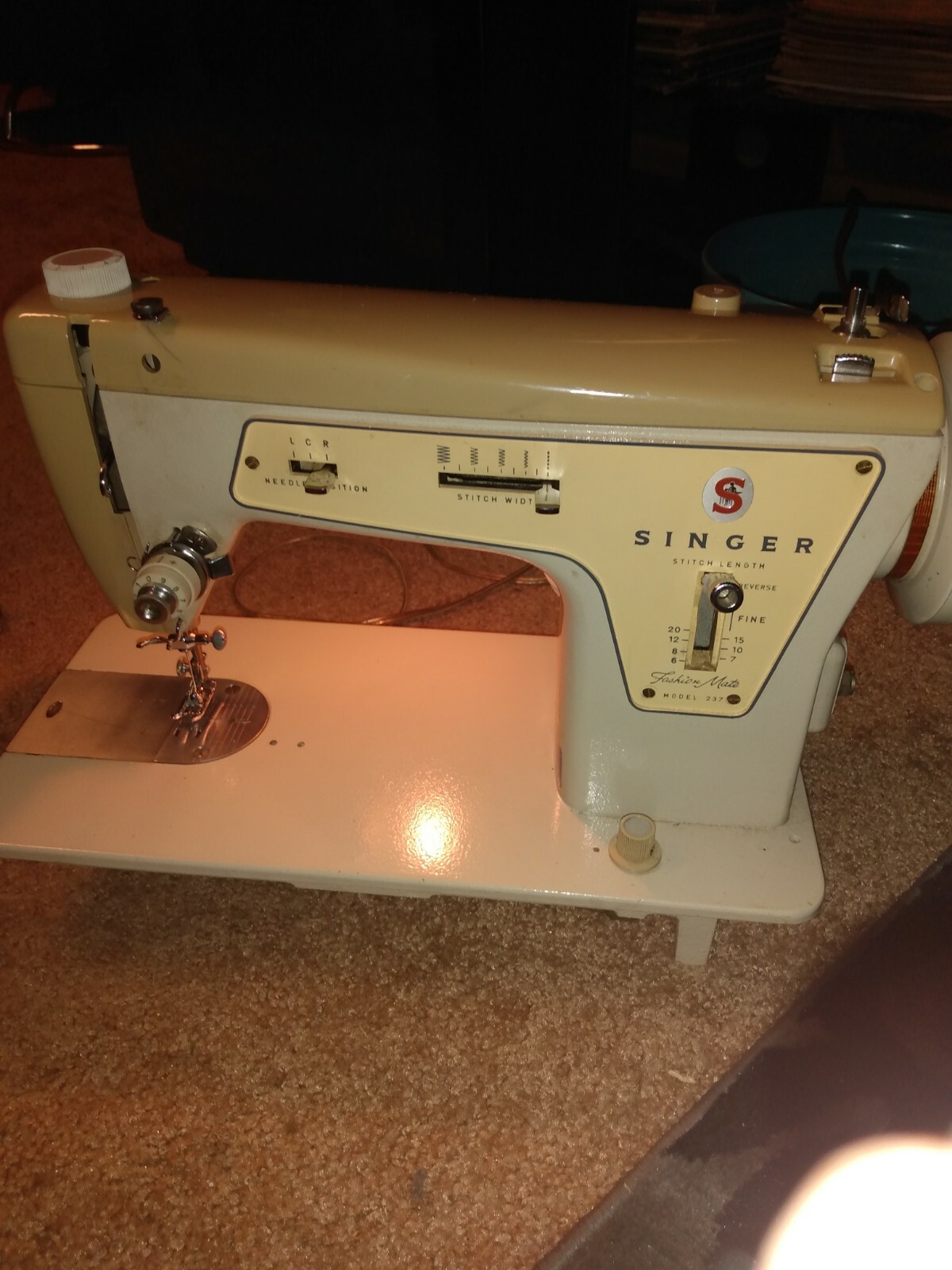 Vintage Singer Model 237 Sewing Machine with Pedal Works Made Italy | eBay