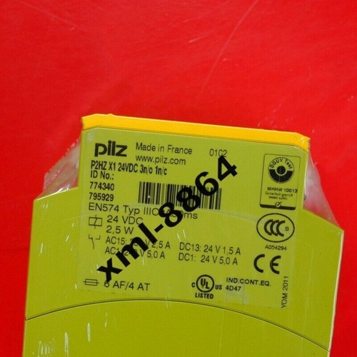 P2HZ 24VDC 3n/o 1n/c 774340 Two-hand Safety Monitoring Module 774340 # ...